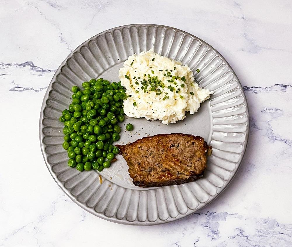 Easy Traditional Meatloaf